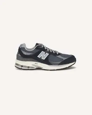 NEW BALANCE 2002m Sneakers