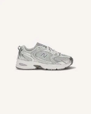 NEW BALANCE 530 Sneakers
