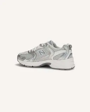 NEW BALANCE 530 Sneakers
