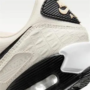 Nike Retro Casual Sneakers