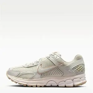Nike Zoom Vomero 5 Sneakers - No