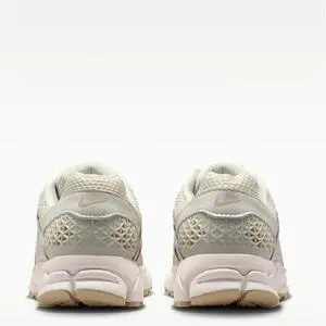 Nike Zoom Vomero 5 Sneakers - No