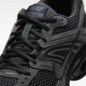 Nike Lightweight Breathable Sports Sneakers - Black