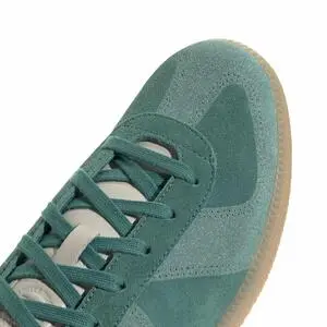 ADIDAS ORIGINALS Classic Sneakers