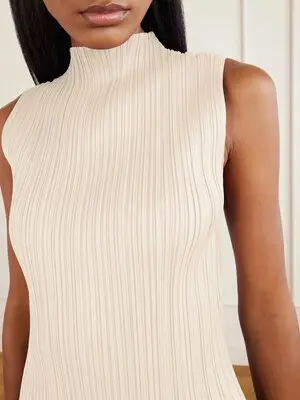 Issey Miyake Plissé Tank - Neutrals