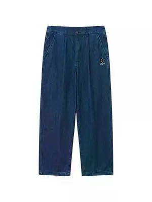 FINGERCROXX Logo Embroidered Pleated Jeans