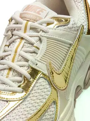 Nike Zoom Vomero 5 Sneakers