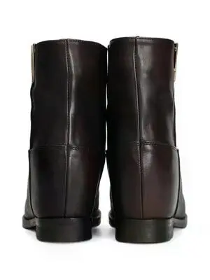 JULIE DEE V-plaque Leather Boots