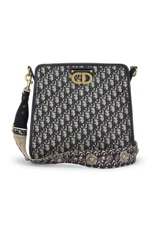 Dior Renew Oblique Montaigne 30 Crossbody Bag - Blue