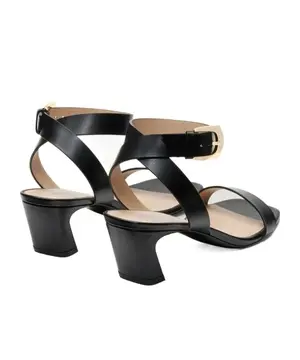 STUART WEITZMAN Sai Sandal 50