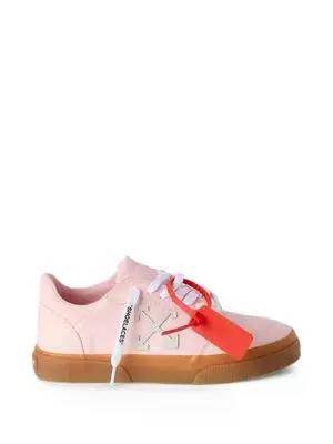 Off-White Low Top Sneakers With Signature Arrows Motif