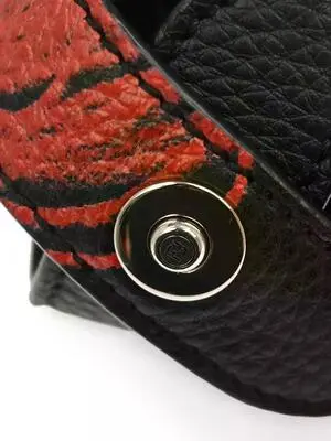 Fendi Peekaboo Logo-print Shoulder Bag - Black