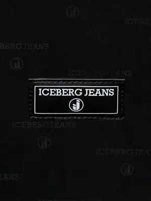 Iceberg Logo-charm Tote Bag