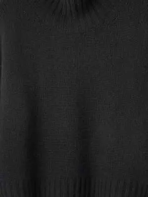 Soft Goat Cashmere Turtleneck
