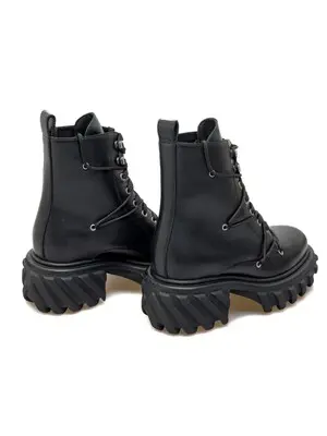 Off-White Round Toe Lace-up Boots
