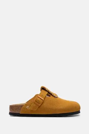 BIRKENSTOCK X Ader Error Boston Flap Suede Clogs - Marrone