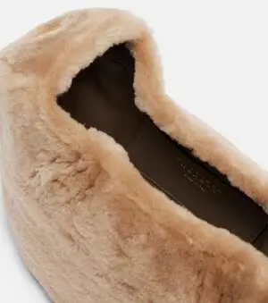Gabriela Hearst Demi Small Shearling Clutch