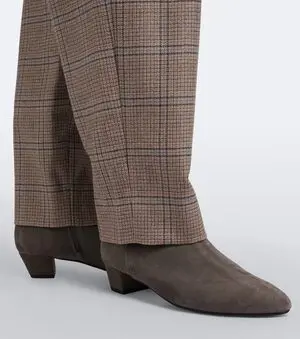 AeydĒ Yasmin Suede Ankle Boots