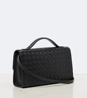 Bottega Veneta Andiamo Small Intrecciato Leather Clutch - Black