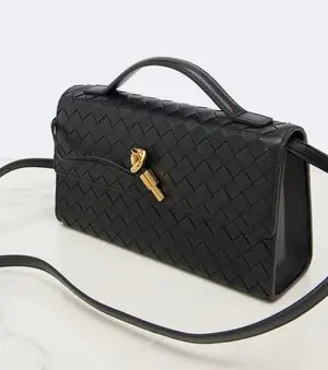 Bottega Veneta Andiamo Small Intrecciato Leather Clutch - Black