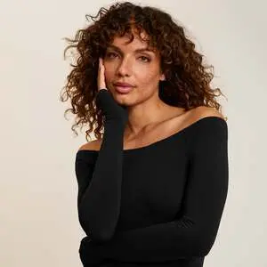 COMMANDO® Commando Ballet Off-shoulder Bodysuit With Thumbholes - Raisin