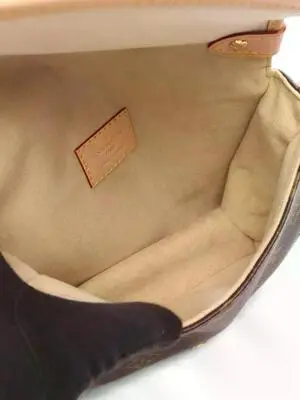 LOUIS VUITTON 2021s Bb Saumur Monogram Canvas Tote Bag