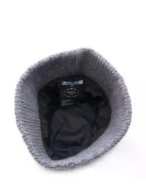 Prada 2010s Logo-plaque Cable-knit Bucket Hat - Grey