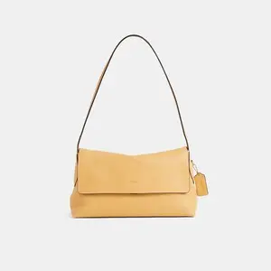COACH Restored Chelsea Shoulder Bag 30 Brass/vanilla
