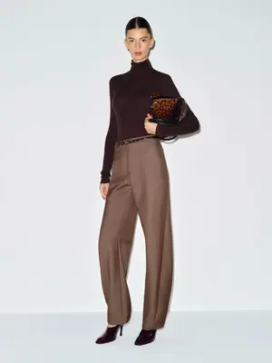 REFORMATION Jackie Bow Leg Short Pant