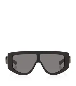 Gucci Irregular Sunglasses - Black