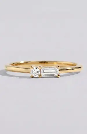 MINT & LILY Dainty Baguette Ring - Gold