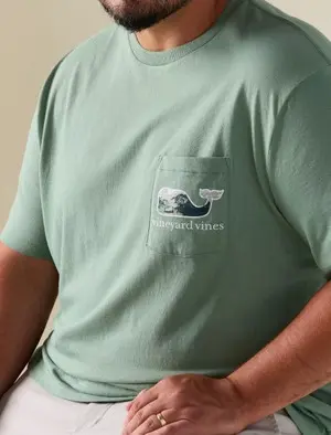 Vineyard Vines Big & Tall Country Whale Pocket Tee