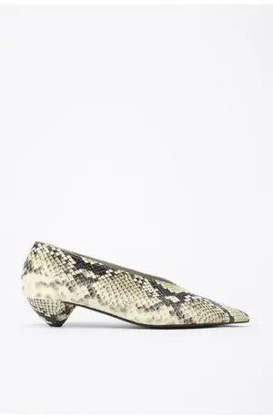 Bimba Y Lola Suede Pointed Toe Court Shoe - Ivory