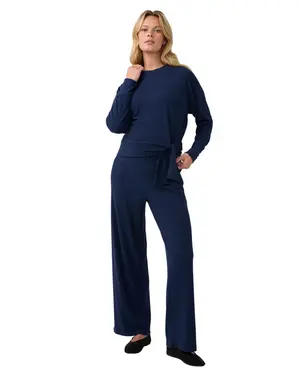 Ingrid & Isabel® Wide Leg Knit Maternity Pant - Navy
