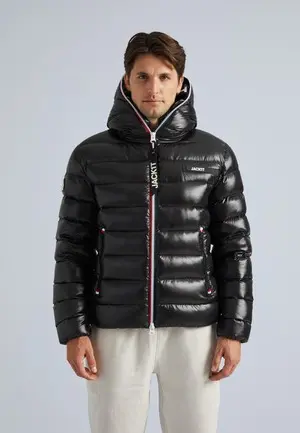 JACK1T Hooded Insulated Puffer