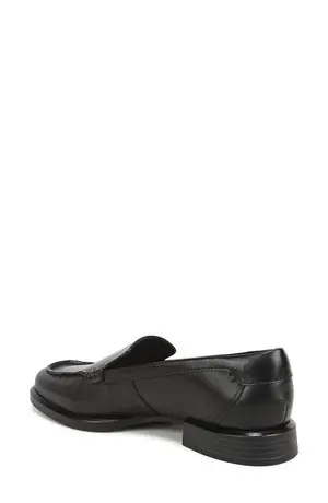 27 EDIT NATURALIZER Henley Leather Loafer