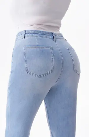 BAYEAS Super High Waist Crop Tapered Mom Jeans