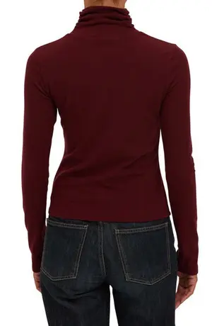 PROJECT SOCIAL T Franklin" Turtleneck Knit Top - Dark Cherry