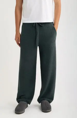 UGG Onwyn Straight Leg Fleece Pants - Arugula