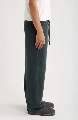 UGG Onwyn Straight Leg Fleece Pants - Arugula