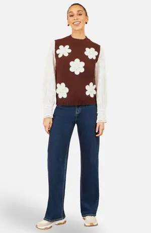 YUMI Flower Appliqué Knit Tank - Brown