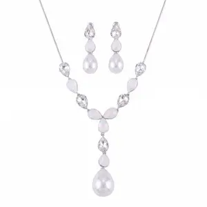 MODENAIRE Elegant Pearl Drop Necklace And Earrings Set - Silver