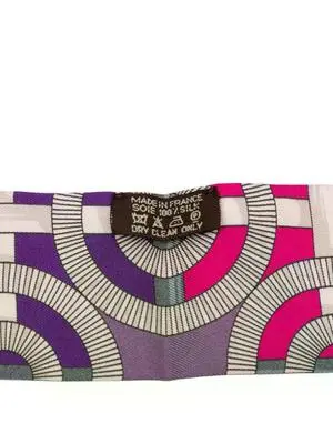 Hermès 2000-2026 Eperon D Or Silk Twilly Scarf Scarves