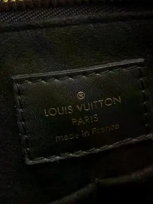 LOUIS VUITTON 2010-2026 Monogram Soufflot Mm Satchel