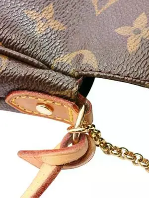 LOUIS VUITTON 2016 Monogram Favorite Mm Satchel