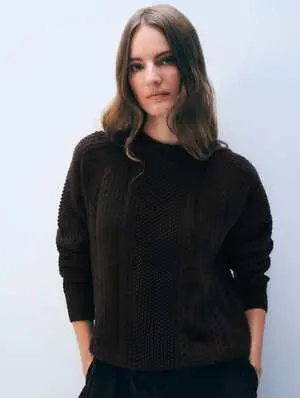 WHITE & WARREN White & Warren Cashmere Luxe Cable Crewneck Top In Dark Umber Dark Umber