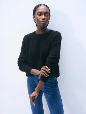 WHITE & WARREN White & Warren Cashmere Waffle Sweatshirt In Sangria Black
