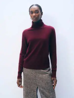 WHITE & WARREN Cashmere Rib Trim Easy Turtleneck Sweater In Size - Sangria