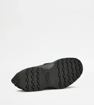 TOD'S Embossed Logo Loafers