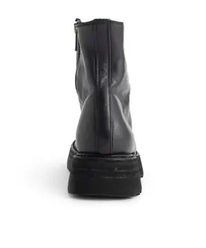 Guidi Round-toe Boots